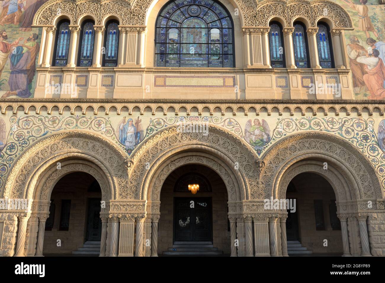 Stanford Memorial Church Façade Closeup at Stanford University ...