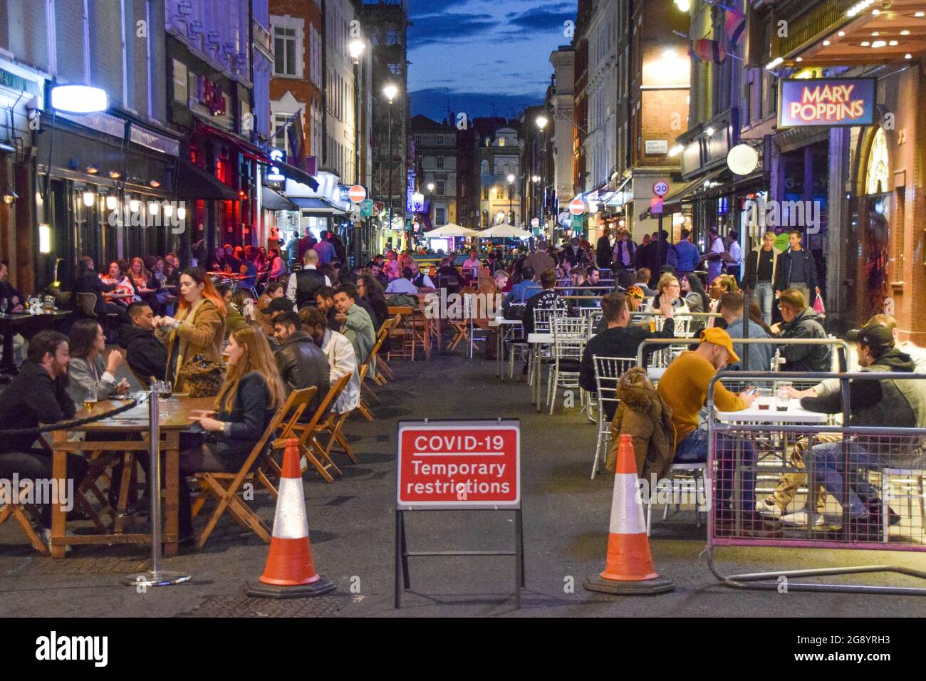 Compton street soho night hi-res stock photography and images - Alamy