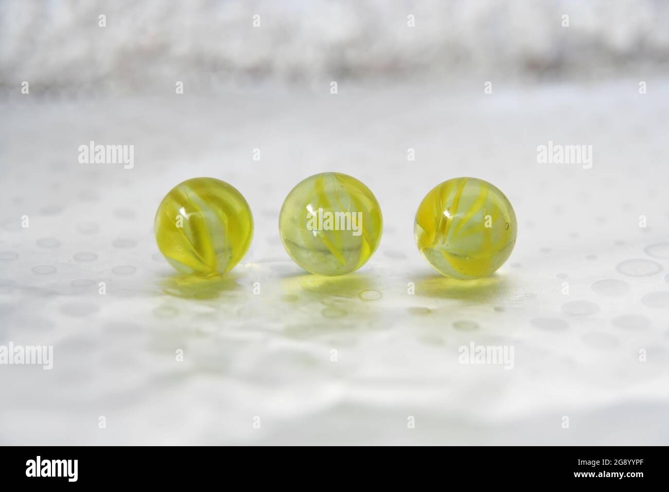 Children playing vintage marbles hi-res stock photography and images ...