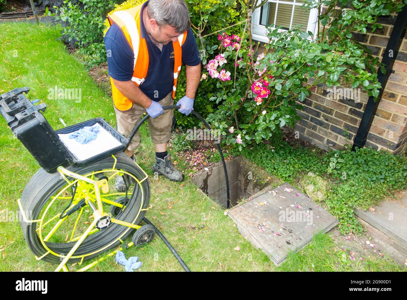 Fiber optic cable circuit hi-res stock photography and images - Alamy