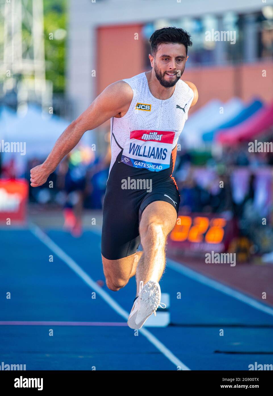Benjamin williams triple jump hi-res stock photography and images - Alamy