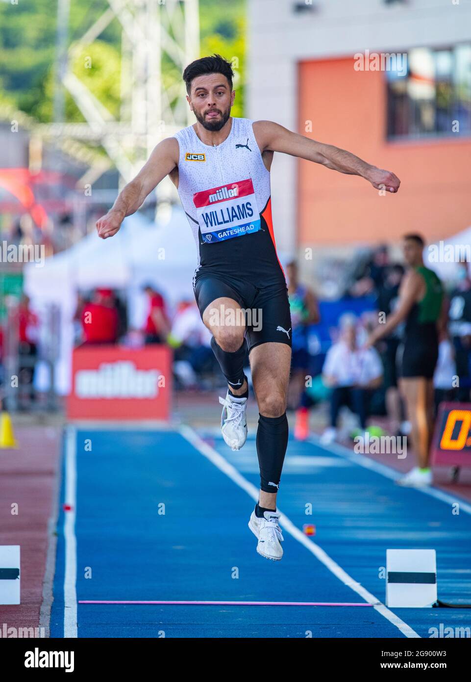 Benjamin williams triple jump hi-res stock photography and images - Alamy