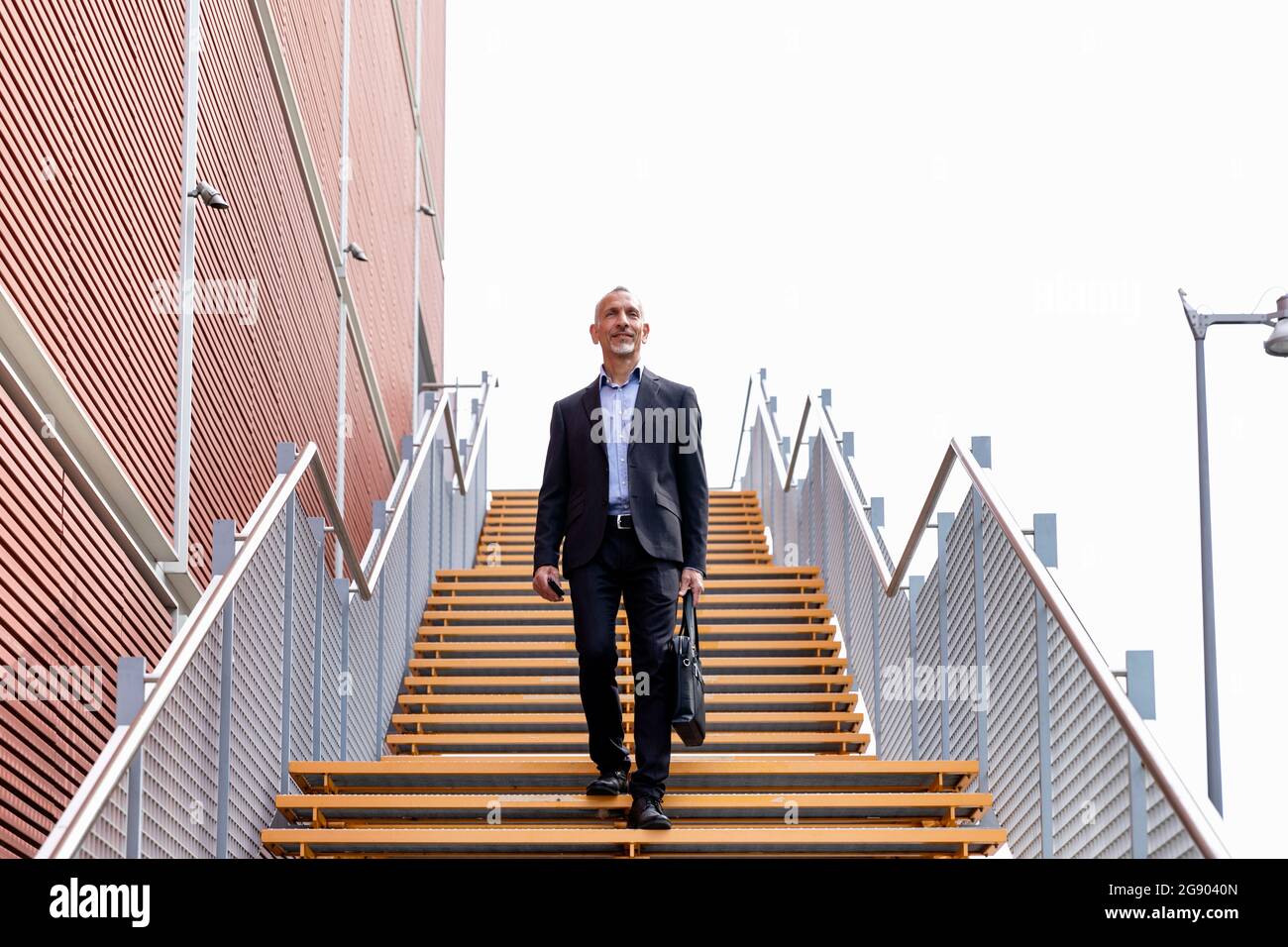 Moving from building to building hi-res stock photography and images ...