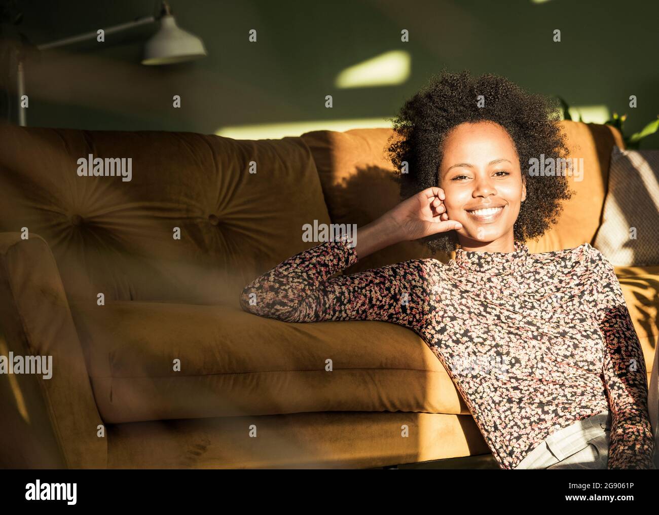 Leaning couch sofa hi-res stock photography and images - Alamy