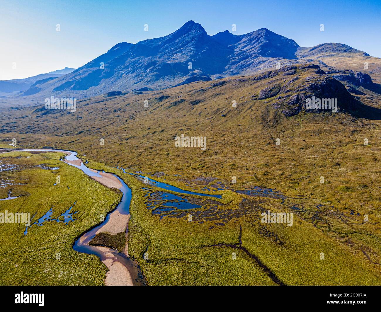 Cuillin aerial hi-res stock photography and images - Alamy