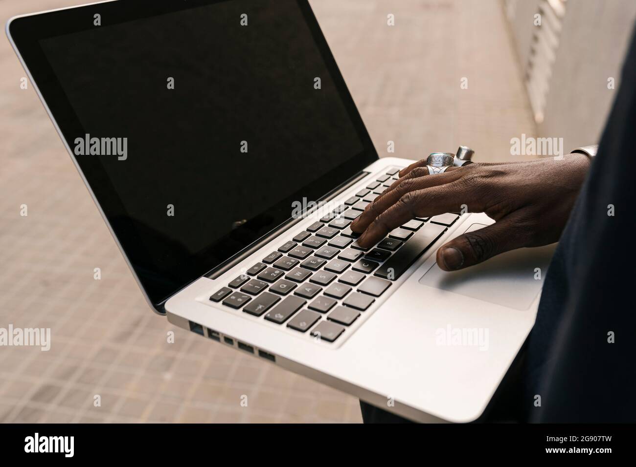 Professional at laptop hi-res stock photography and images - Alamy