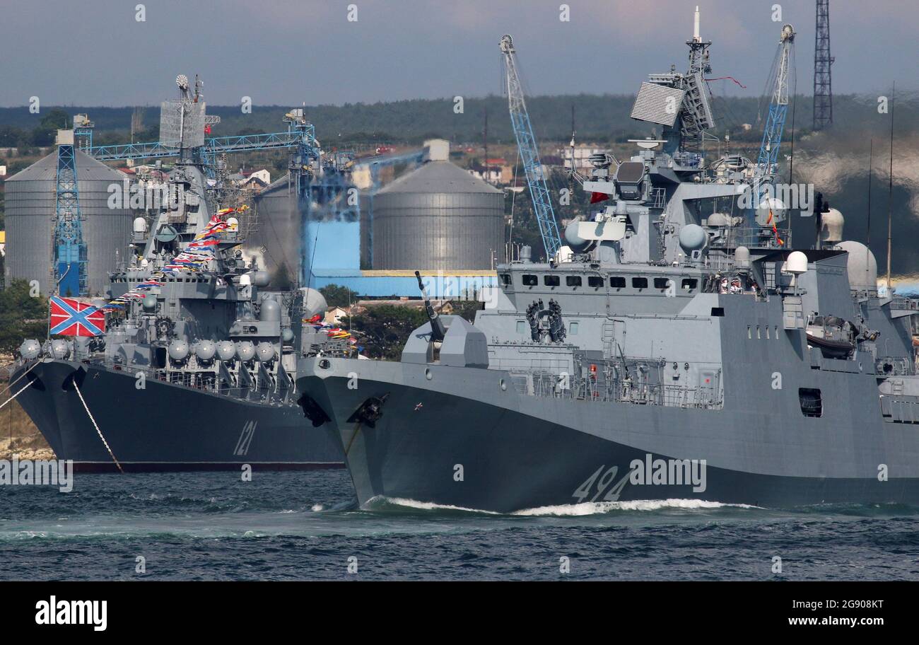 Russian missile cruiser moskva hi-res stock photography and images - Alamy