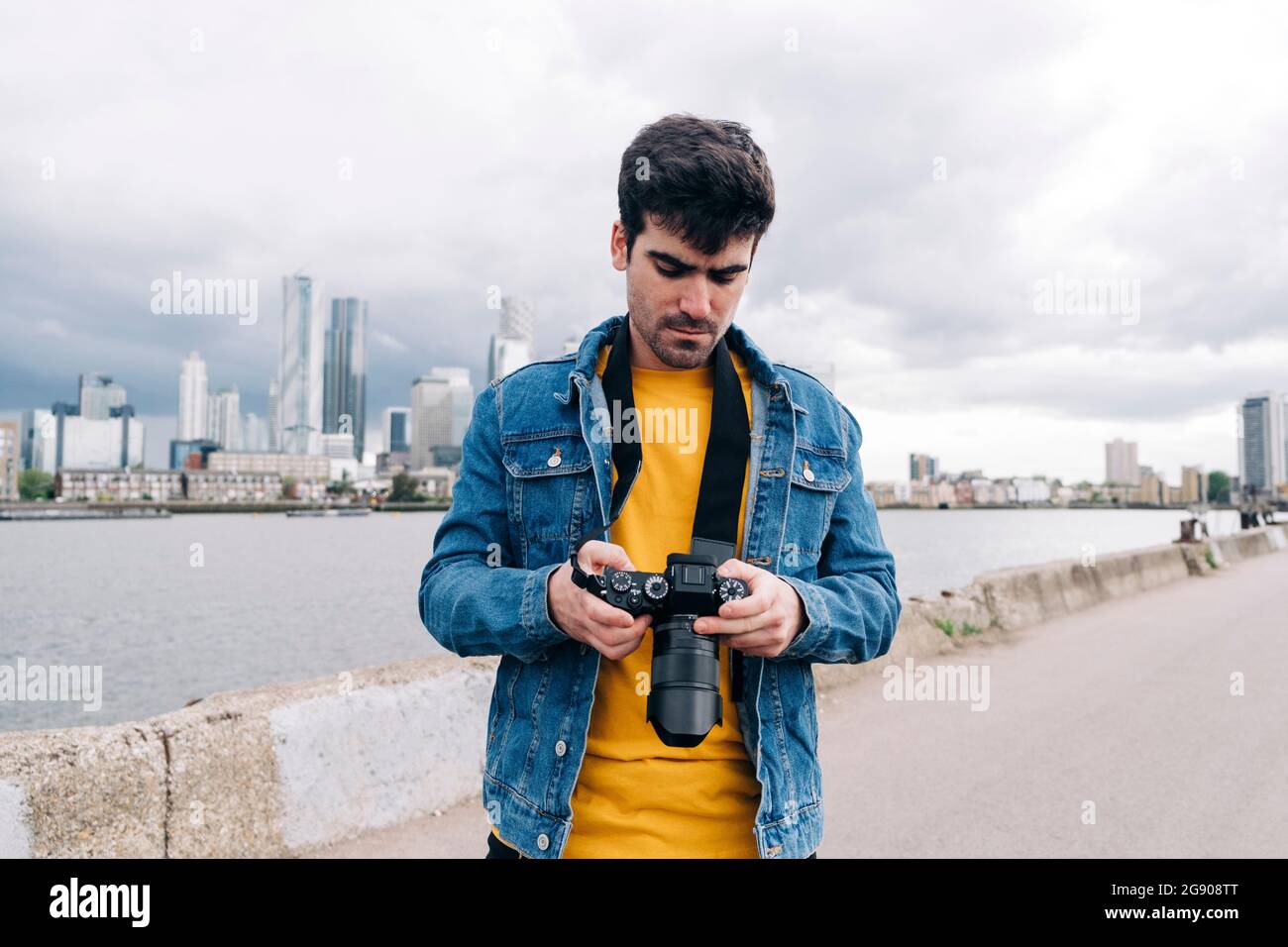 Standing promenade hi-res stock photography and images - Alamy