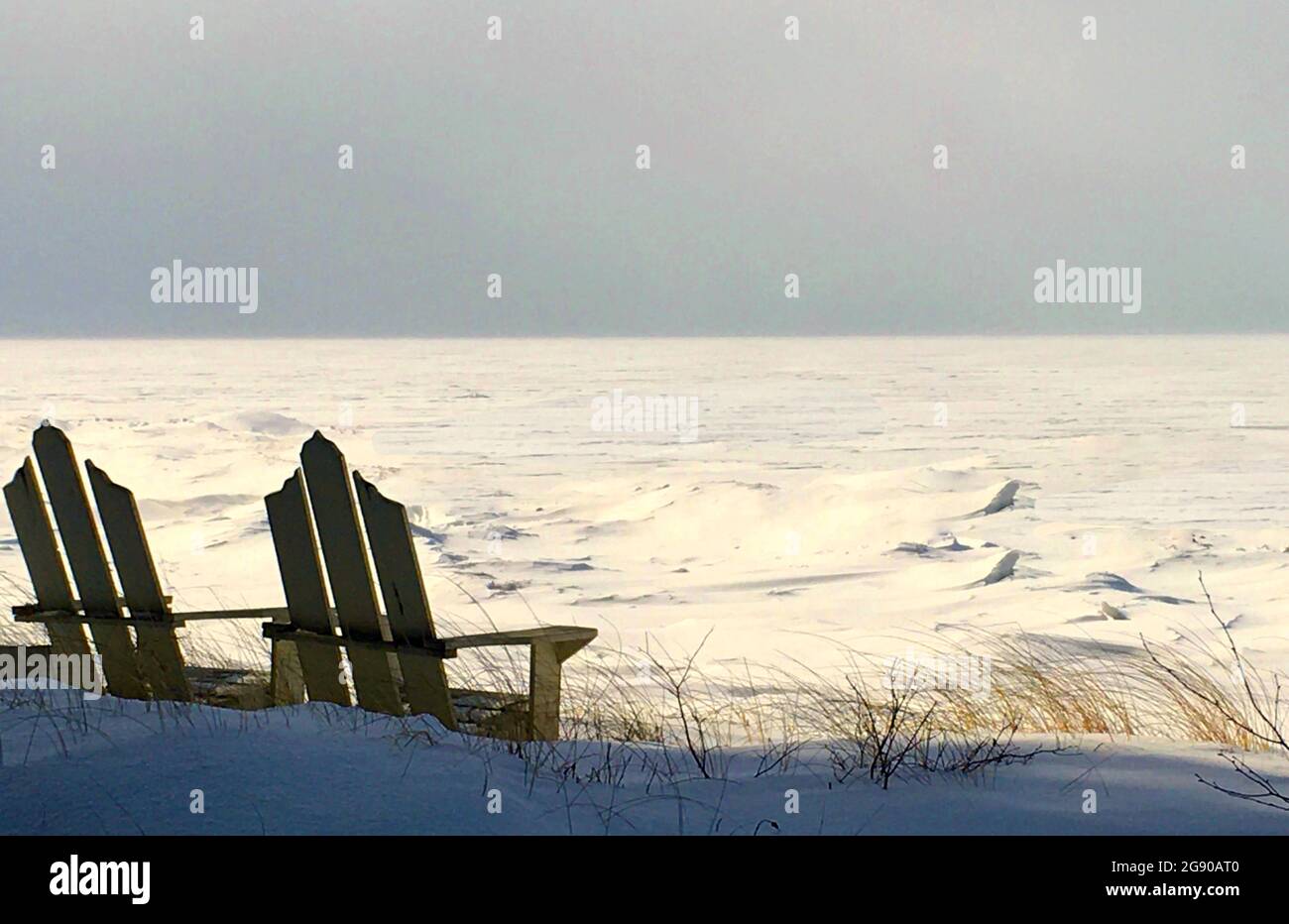 frozen lake superior canada Stock Photo - Alamy