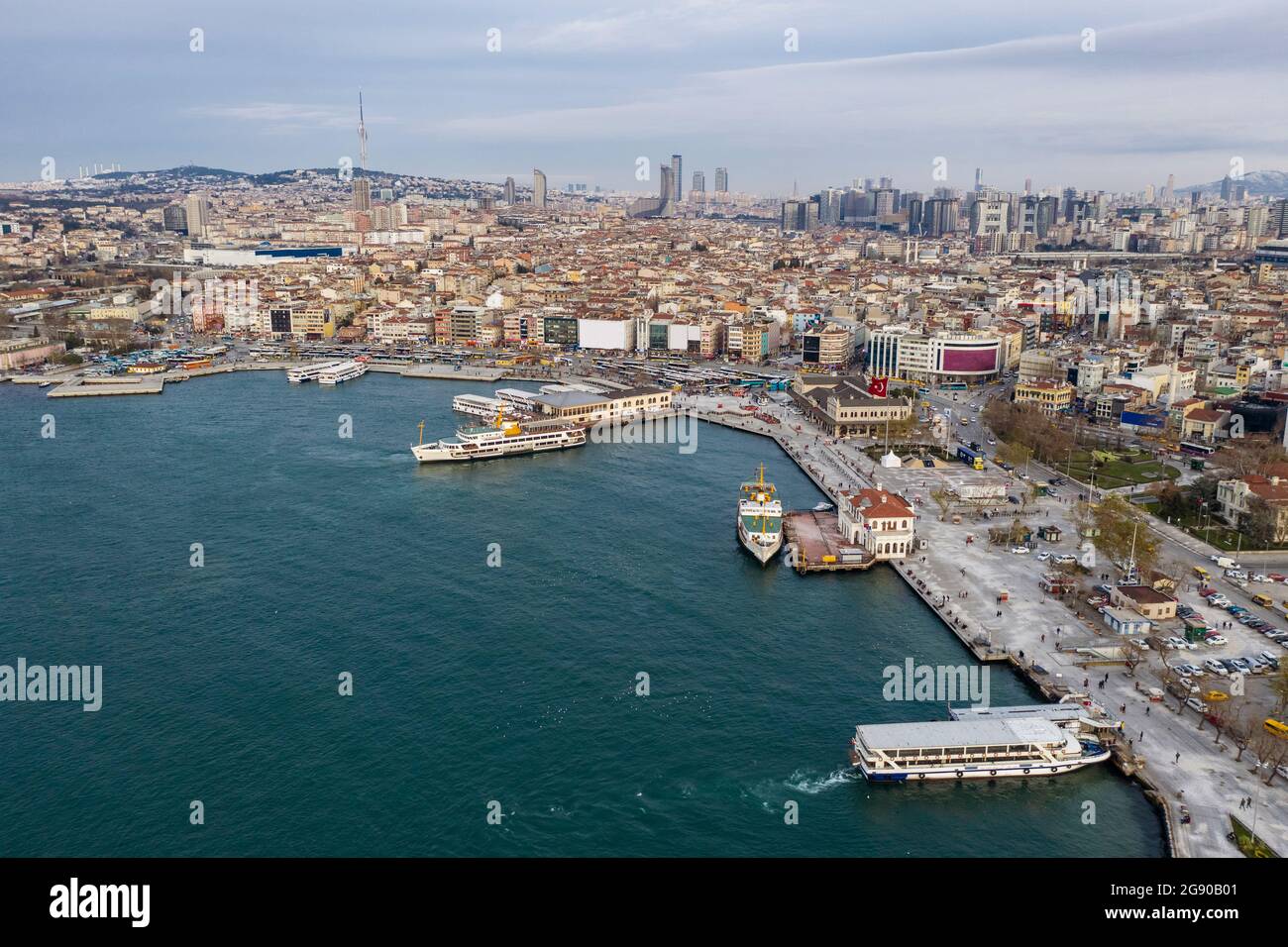 Kadikoy bosphorus view hi-res stock photography and images - Alamy