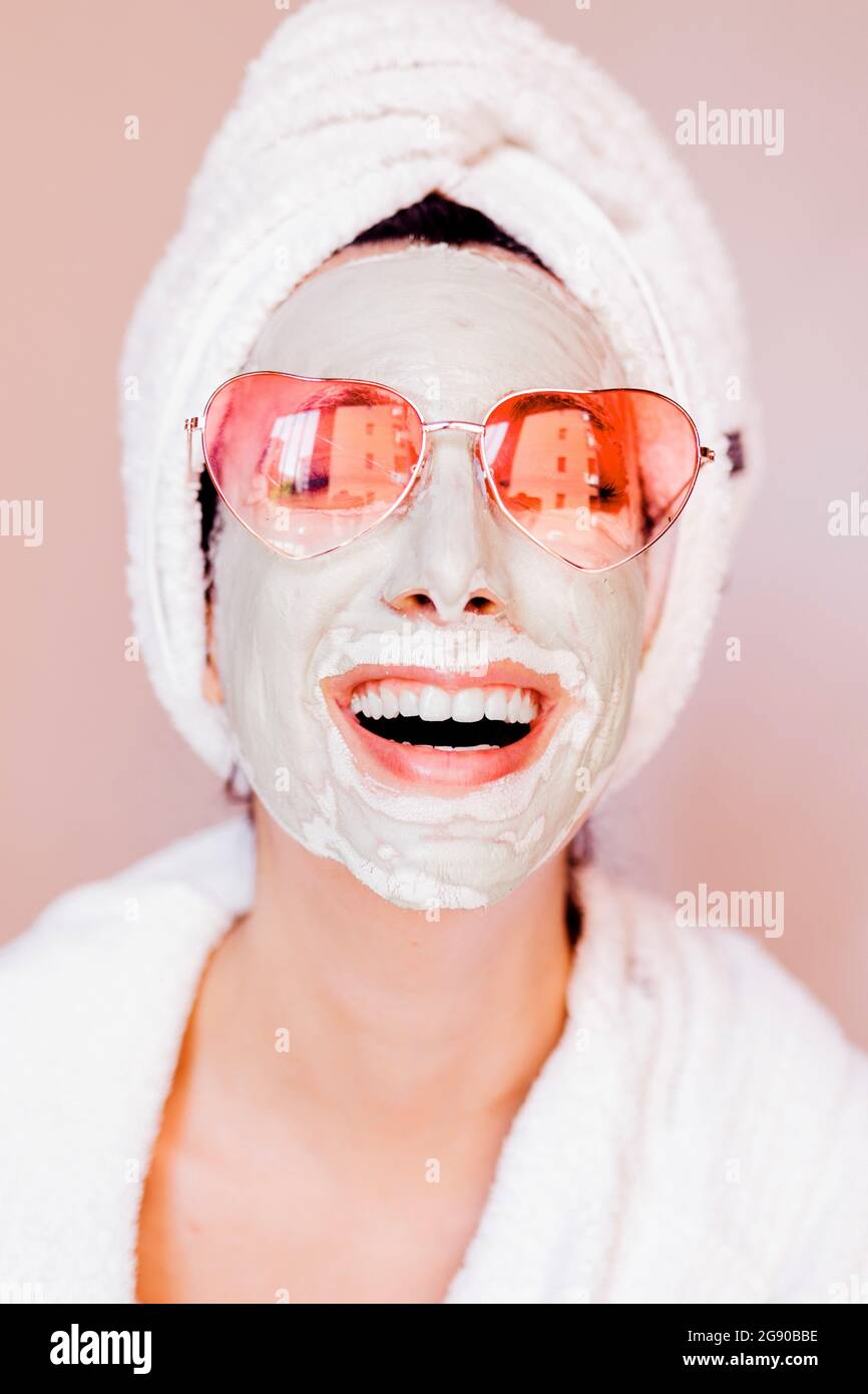 Mask shape background hi-res stock photography and images - Alamy