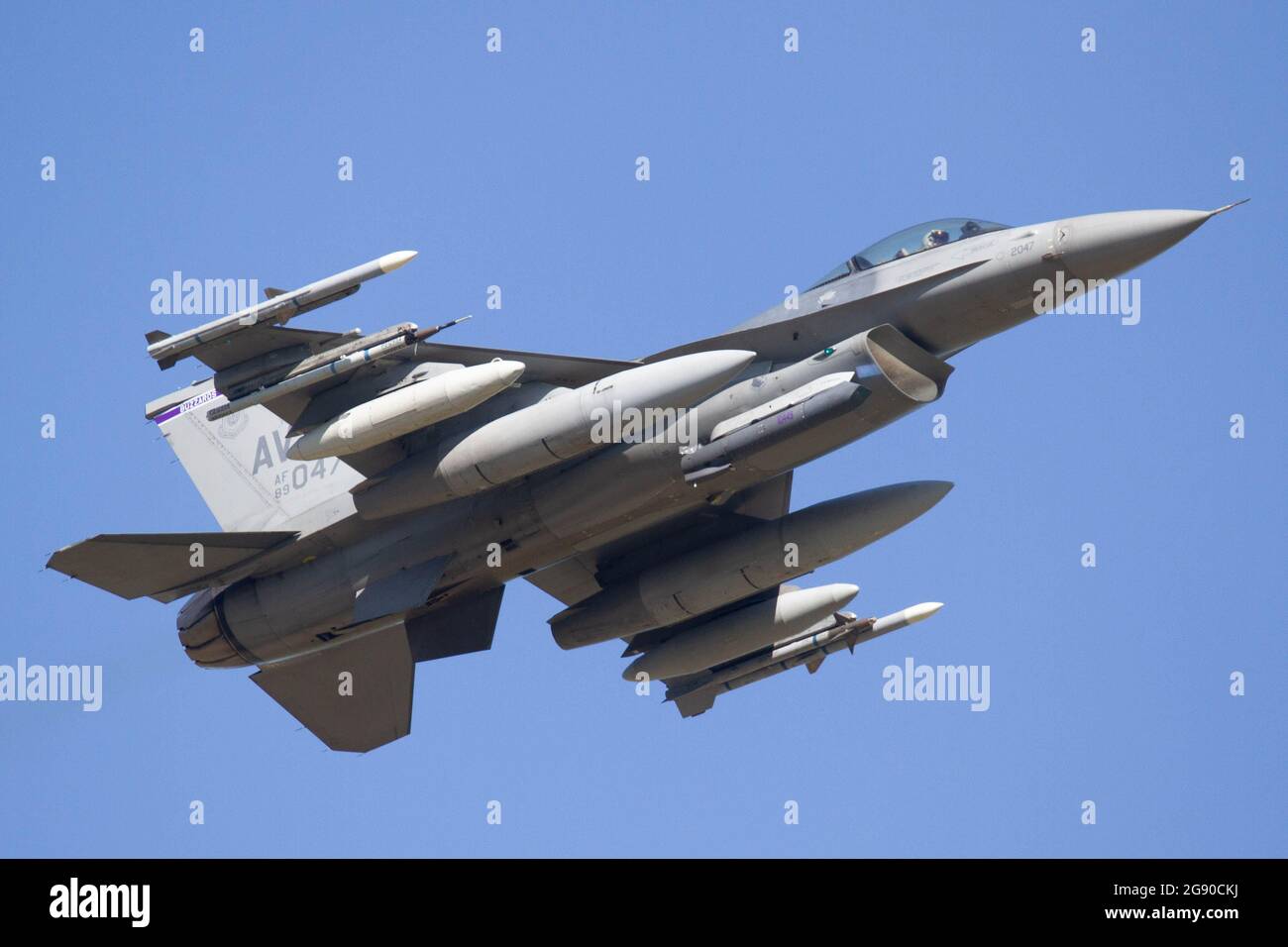 F-16 Fighting Falcon Stock Photo - Alamy