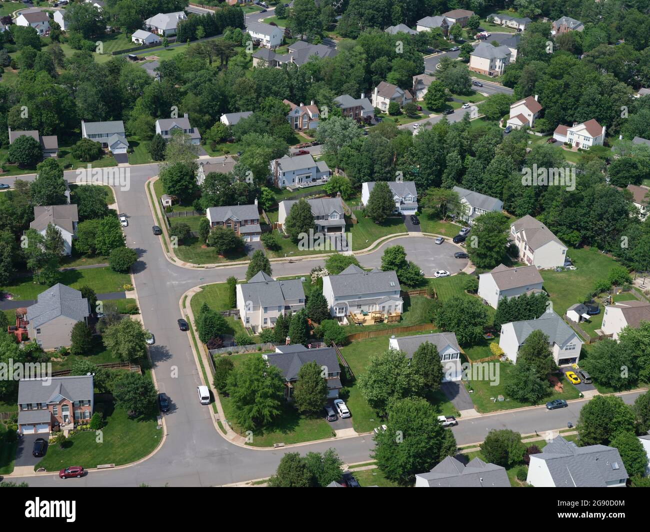 Aerial view suburban homes hi-res stock photography and images - Alamy