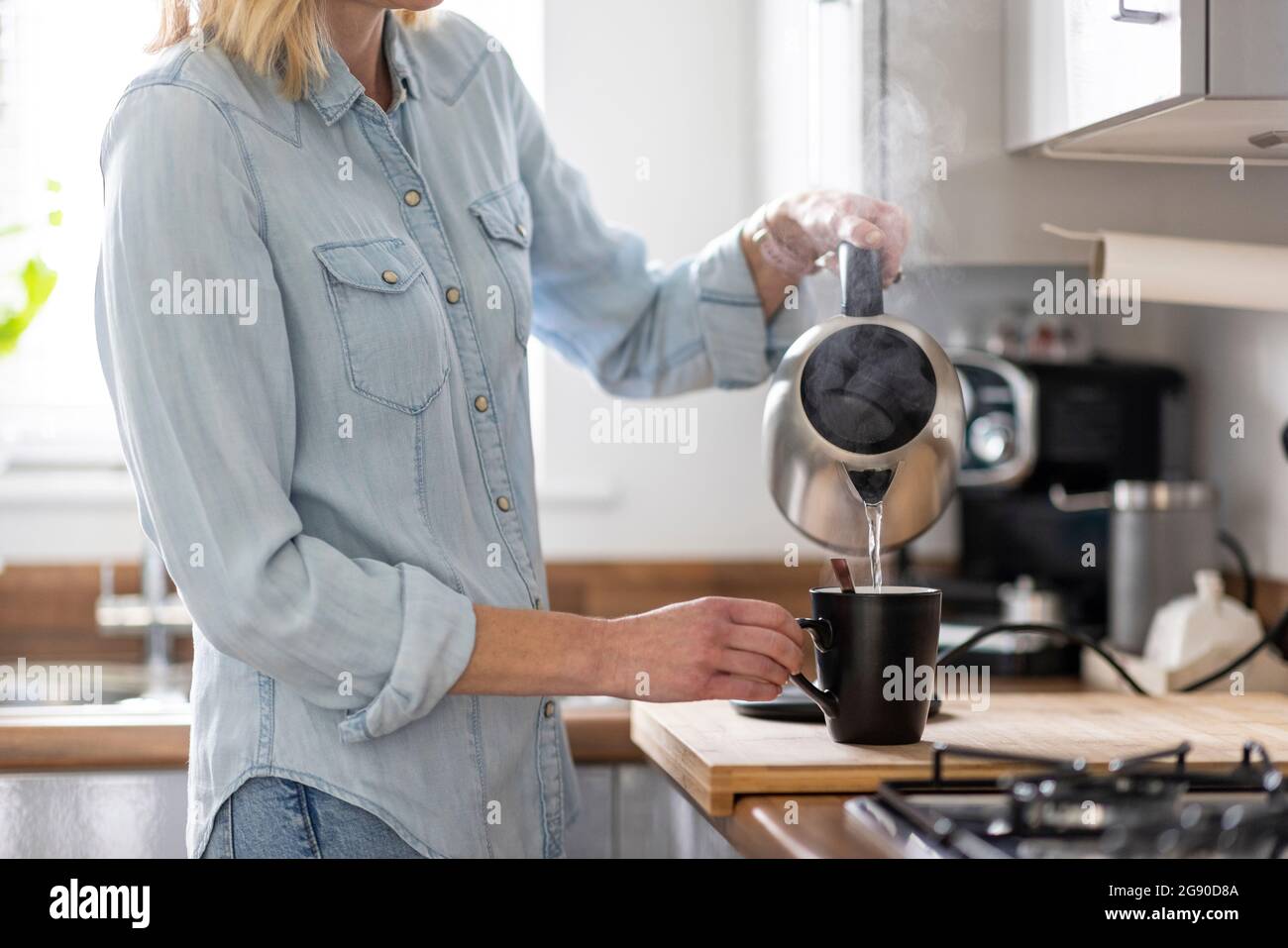 Preparing side dishes hi-res stock photography and images - Alamy