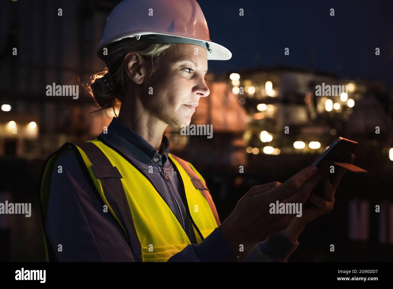 Tablet night hi-res stock photography and images - Alamy