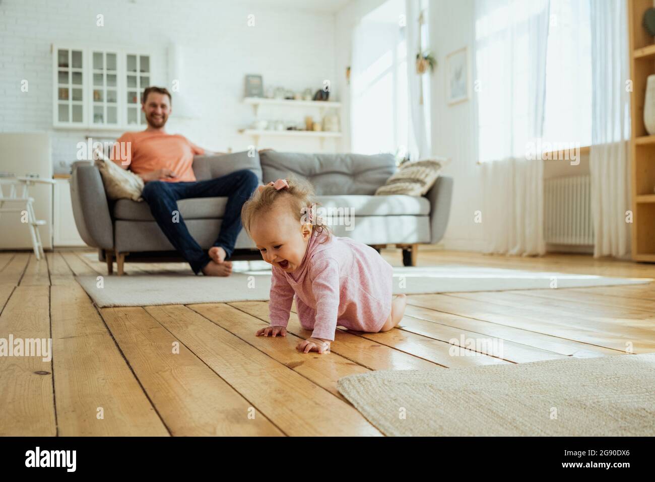 Crawling man hi-res stock photography and images - Alamy