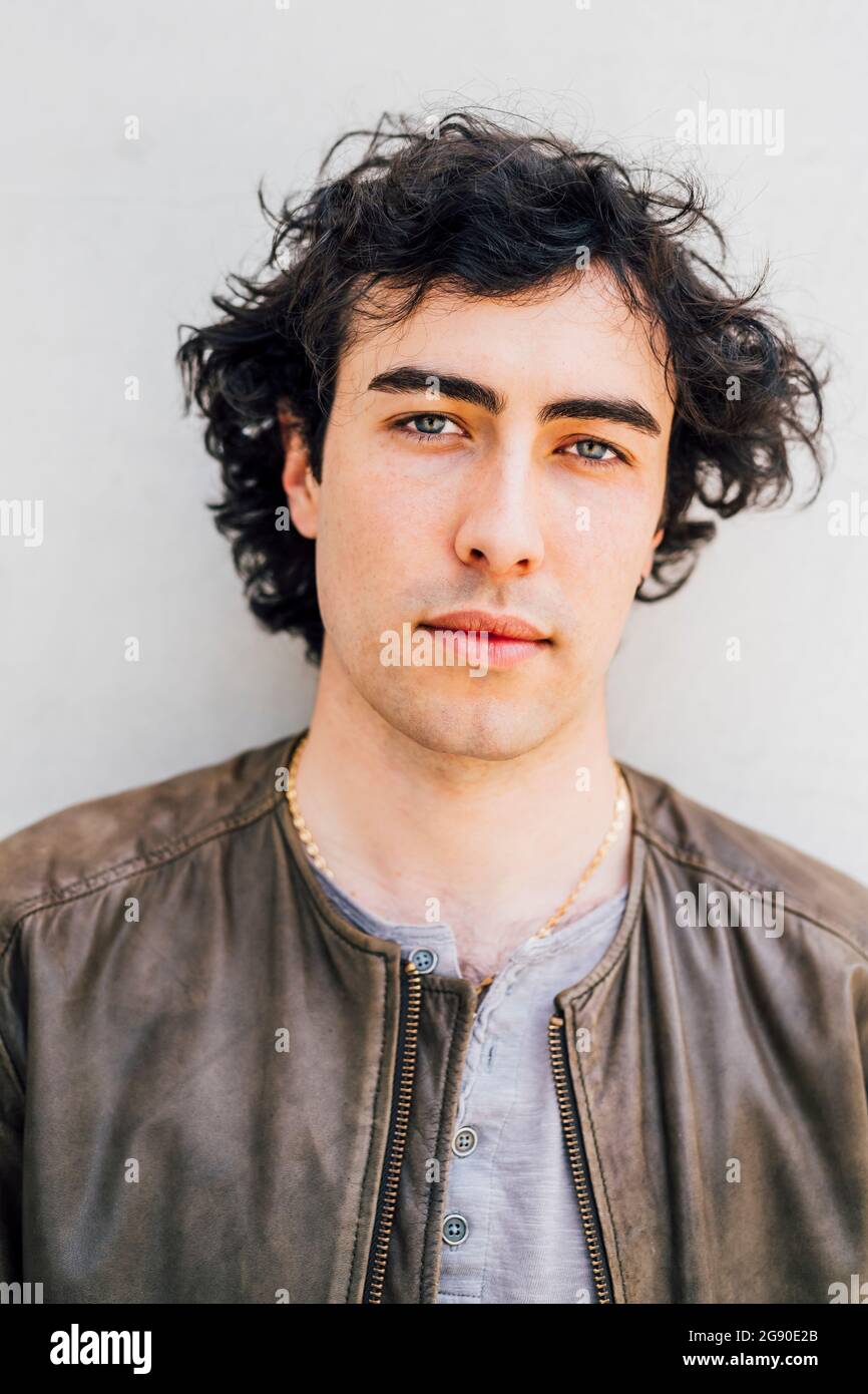 Staring at wall hi-res stock photography and images - Alamy