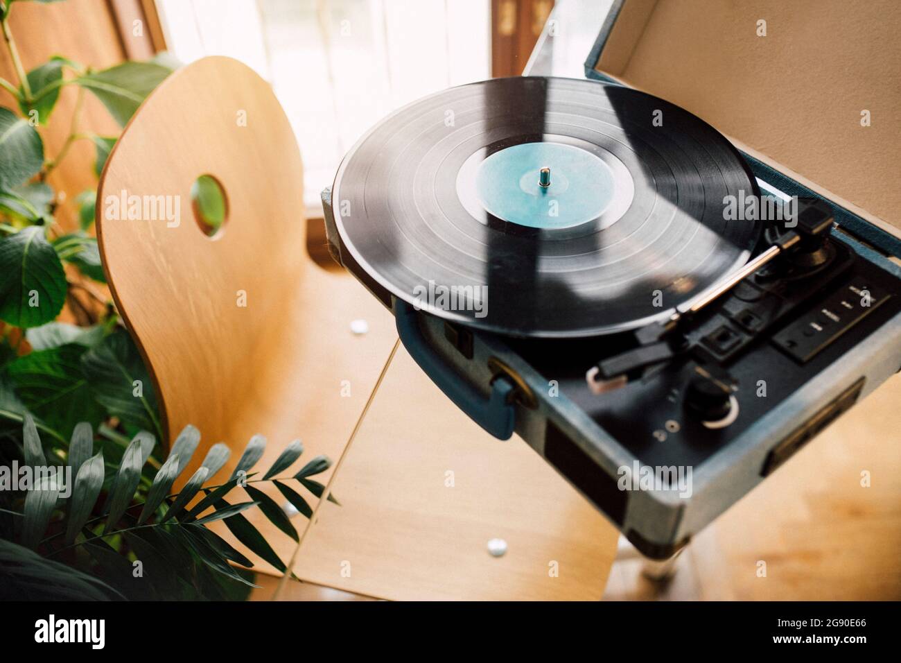 Turntable on glass table at home Stock Photo - Alamy