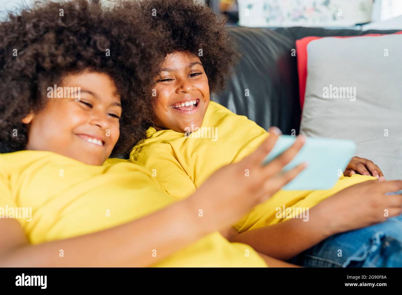 Smart brothers hi-res stock photography and images - Alamy