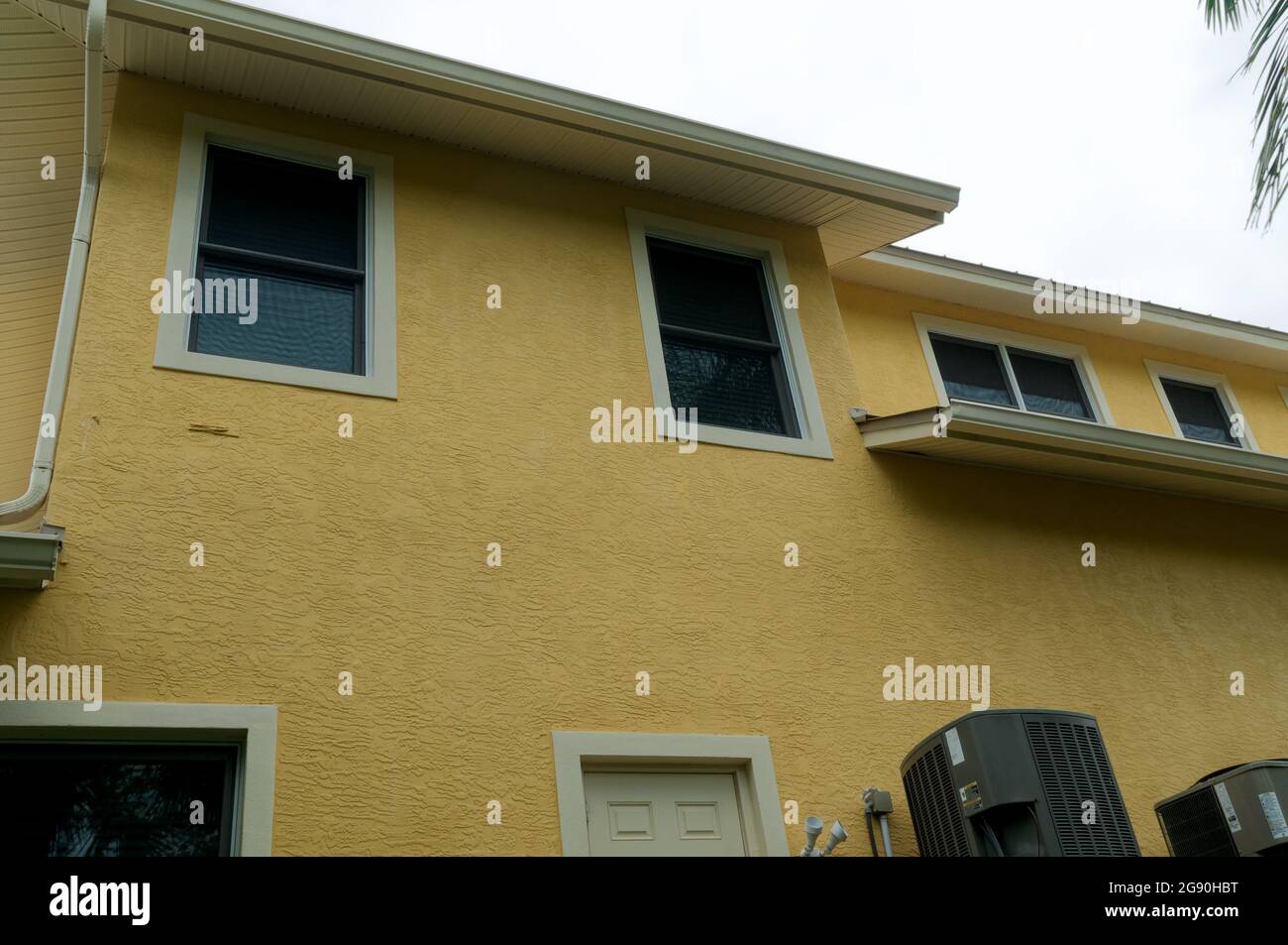 Second story windows hi-res stock photography and images - Alamy