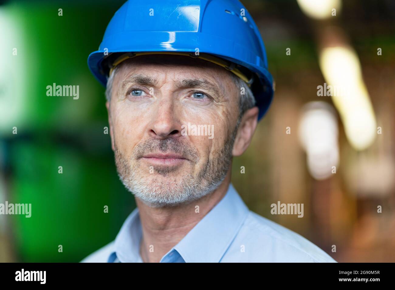 Male engineer hi-res stock photography and images - Alamy