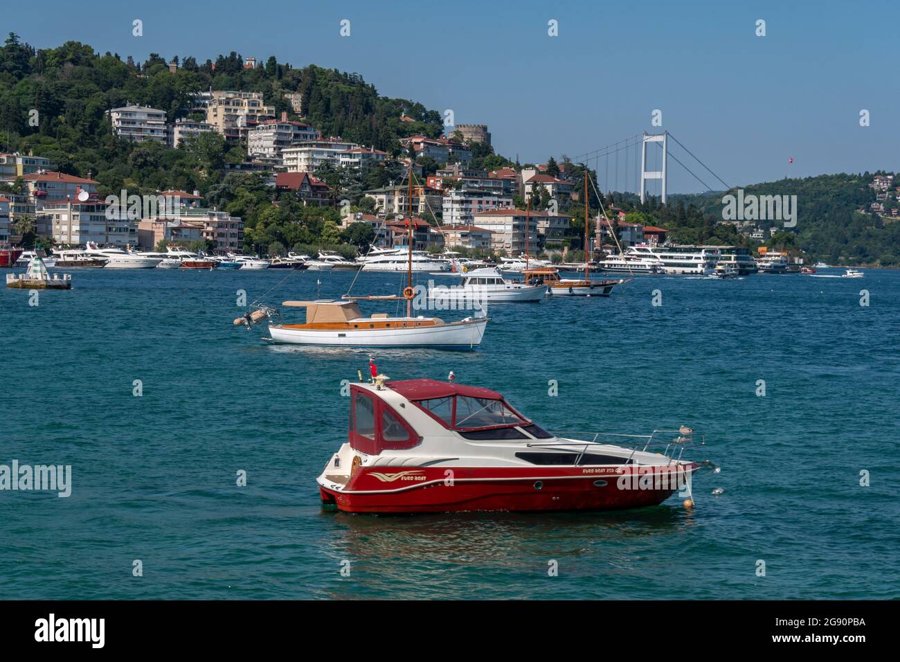 Bosphorus Strait in Istanbul, Turkey Stock Photo - Alamy