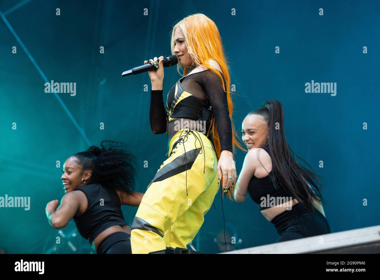 Mabel musician hi-res stock photography and images - Alamy