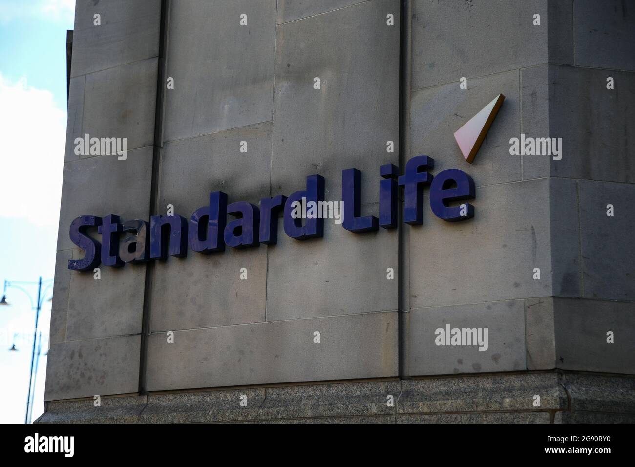 Standard life logo hi-res stock photography and images - Alamy