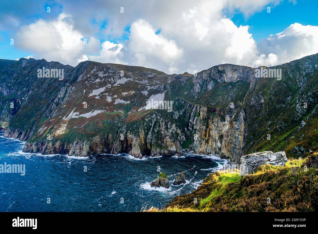 The amazing cliffs of Slieve League Stock Photo - Alamy