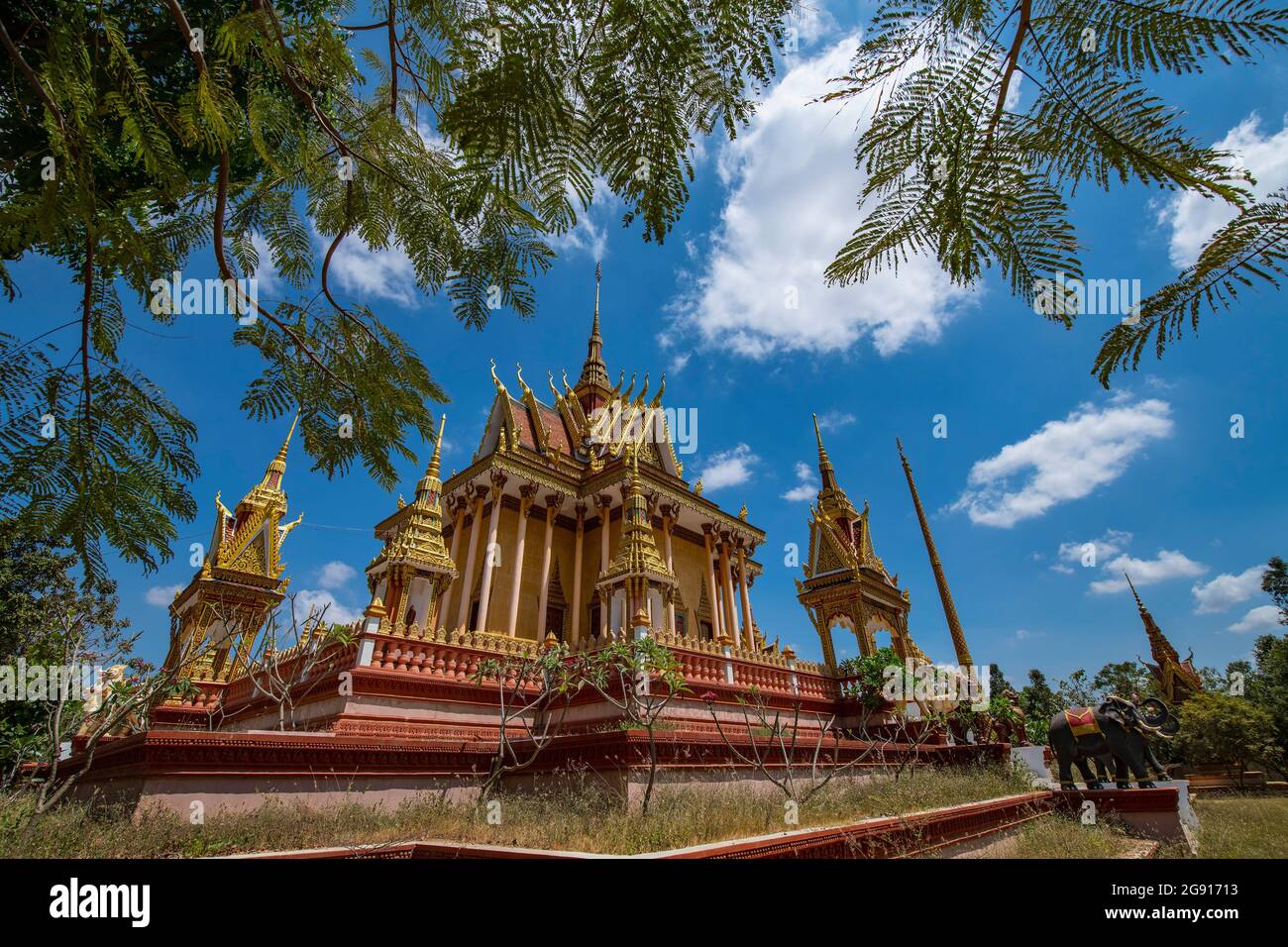 temple in rural area in Cambodia Stock Photo - Alamy
