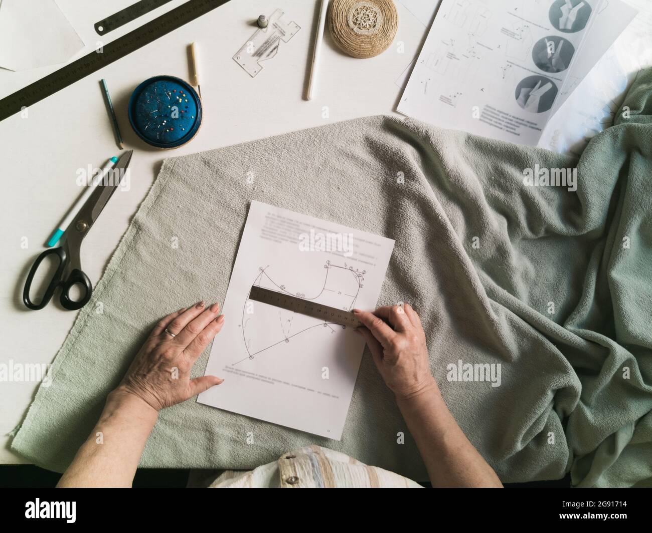 Grandma pattern hi-res stock photography and images - Alamy