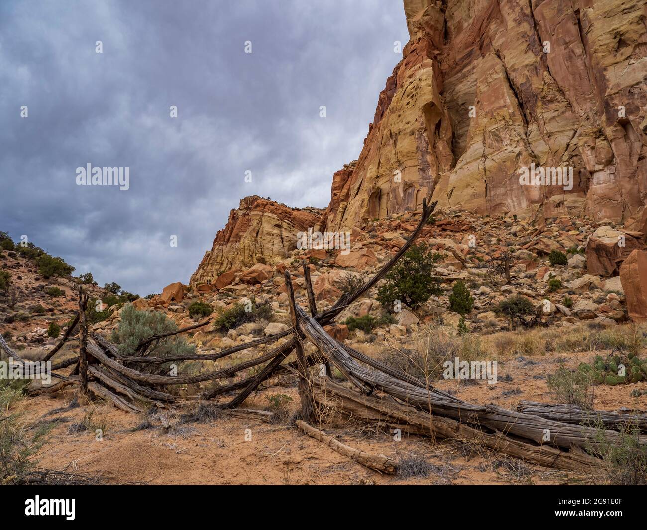 Ranch fence hi-res stock photography and images - Alamy