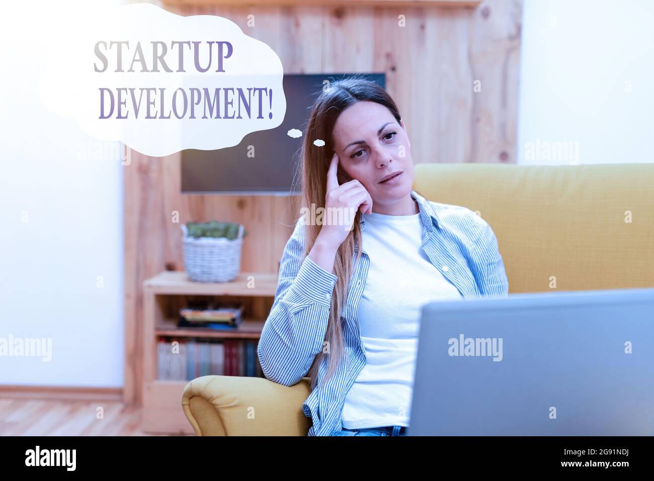 Writing Displaying Text Startup Development Business Overview Efficiently Develop And Validate
