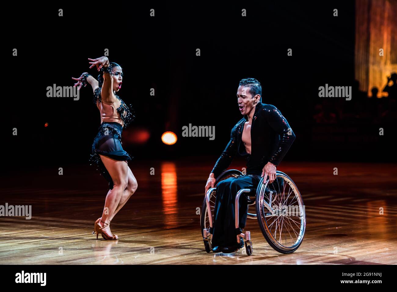 Latin floorshow hi-res stock photography and images - Alamy