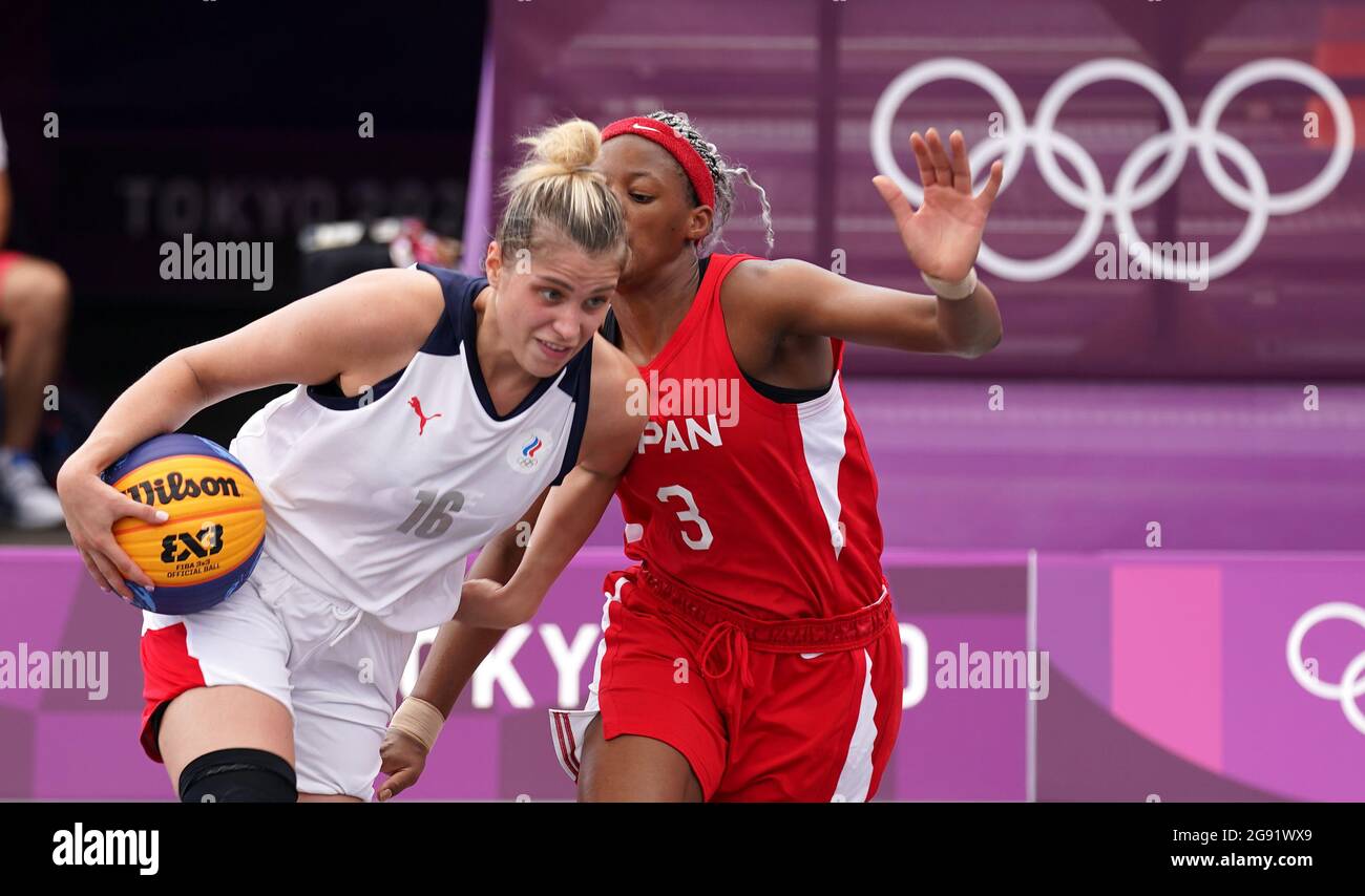 Japan's Stephanie Mawuli (right) and ROC's Evgeniia Frolkina during the ...