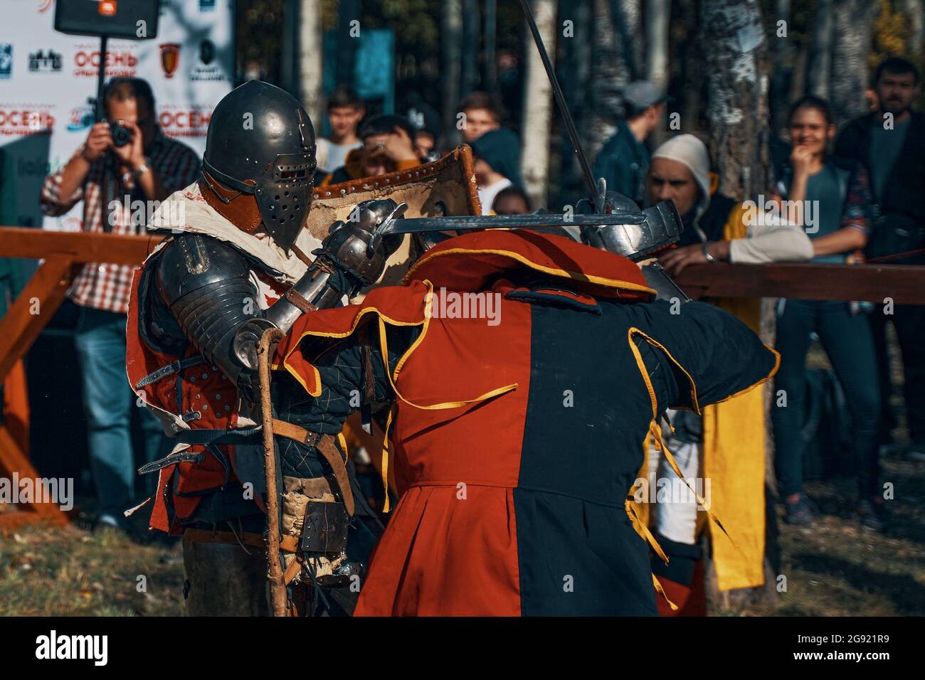 Medieval war clubs hi-res stock photography and images - Alamy