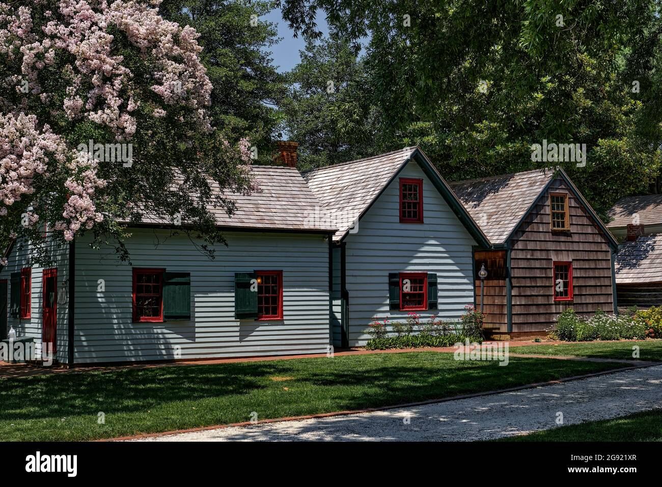 Examples of Sussex County (DE) "two and two" clapboard houses with two ...