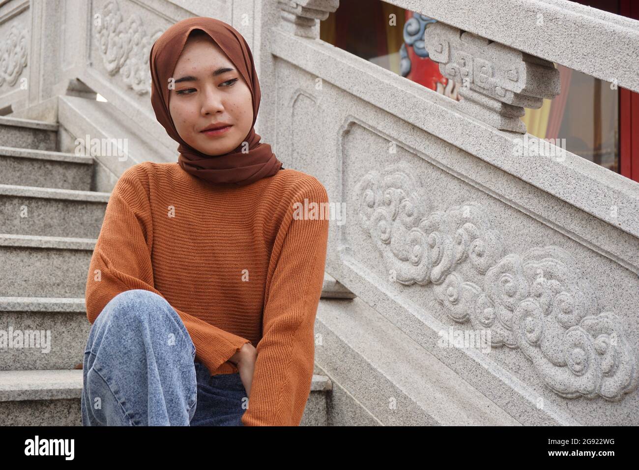 Beautiful Muslim girls with a natural background. The girl's vacation ...