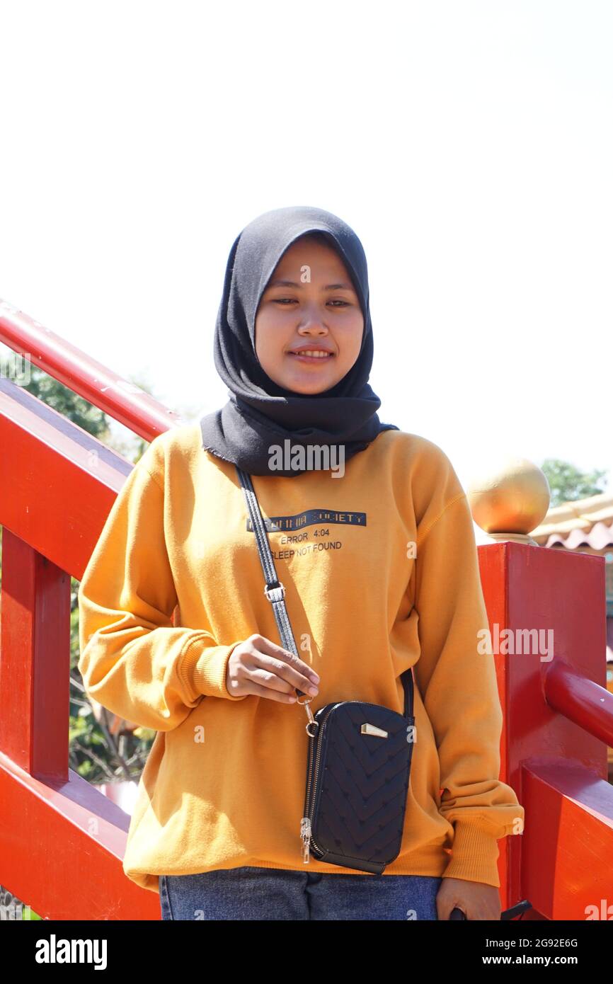 The beautiful Muslim woman is spending a holiday on Korea fantasy, East ...