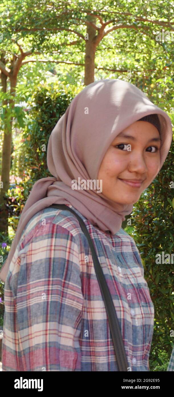 The beautiful Muslim woman is spending a holiday on Korea fantasy, East ...