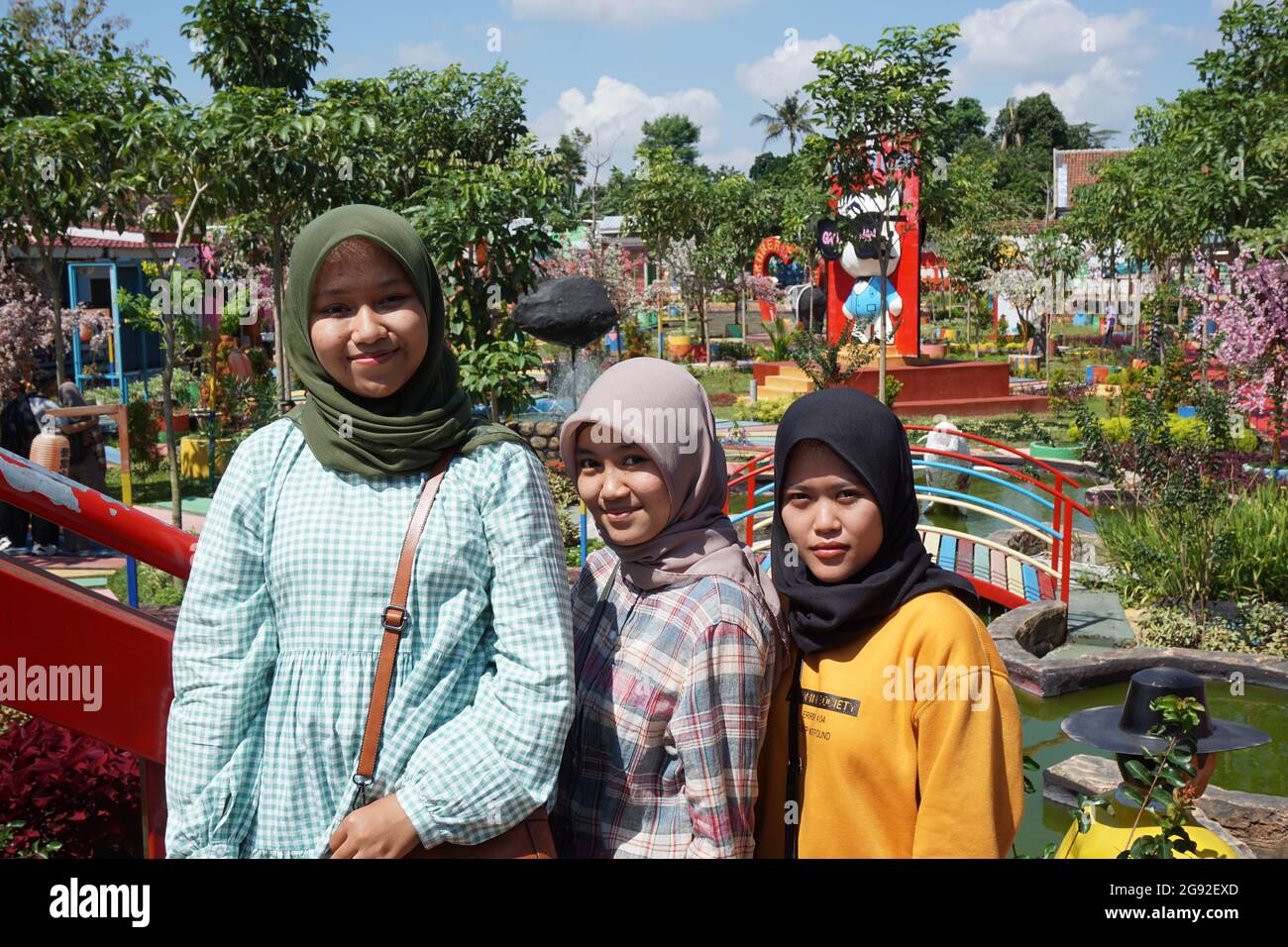 The beautiful Muslim woman is spending a holiday on Korea fantasy, East ...