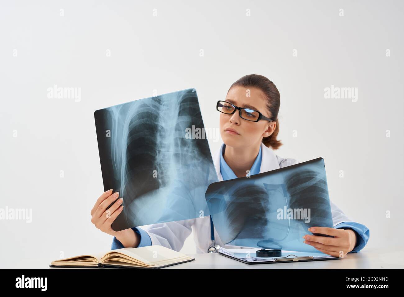 doctor radiologist x-ray research hospital diagnosis Stock Photo - Alamy