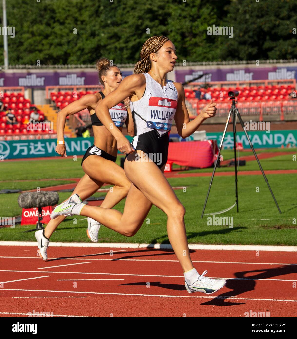 GATESHEAD, ENGLAND - JULY 13: Hannah Williams competing in the 400m at ...
