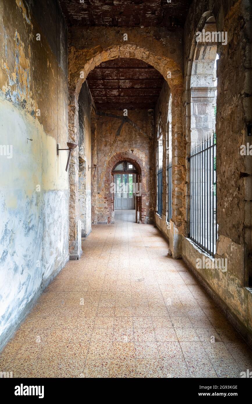 Sawfar Grand Hotel Abandoned in Sofar, Lebanon Stock Photo - Alamy