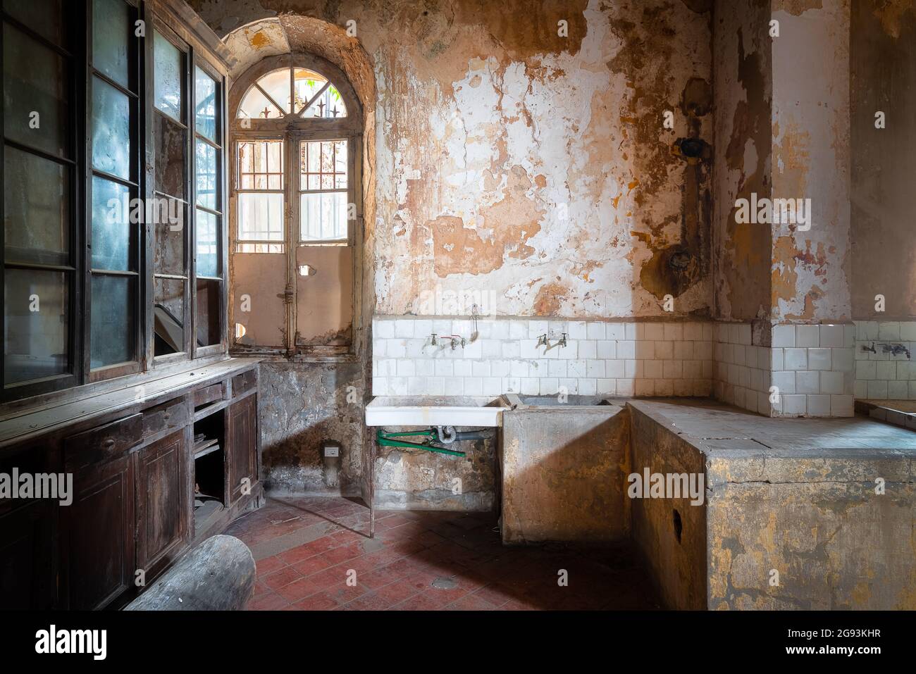 Sawfar Grand Hotel Abandoned in Sofar, Lebanon Stock Photo - Alamy