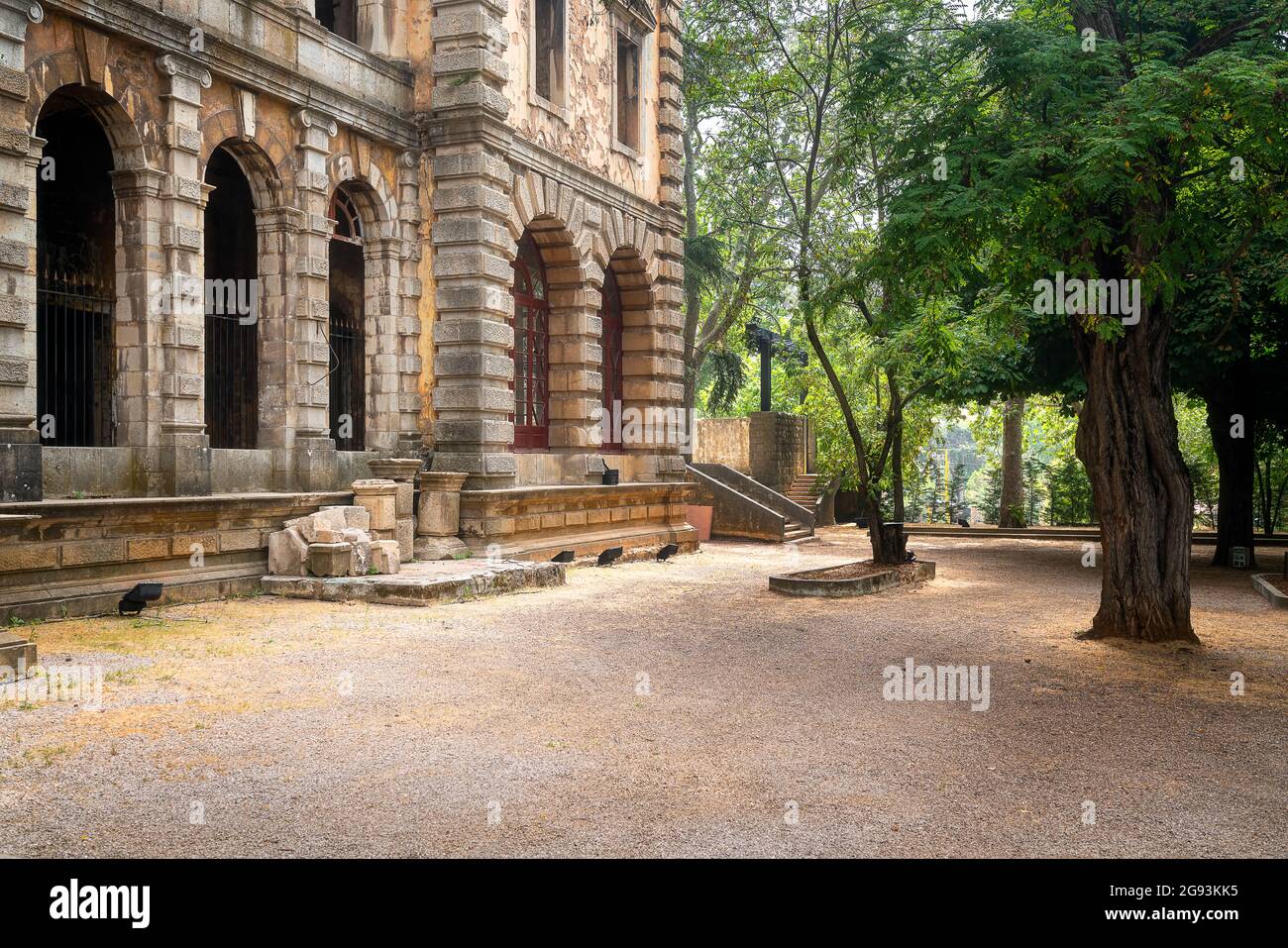 Sawfar Grand Hotel Abandoned in Sofar, Lebanon Stock Photo - Alamy