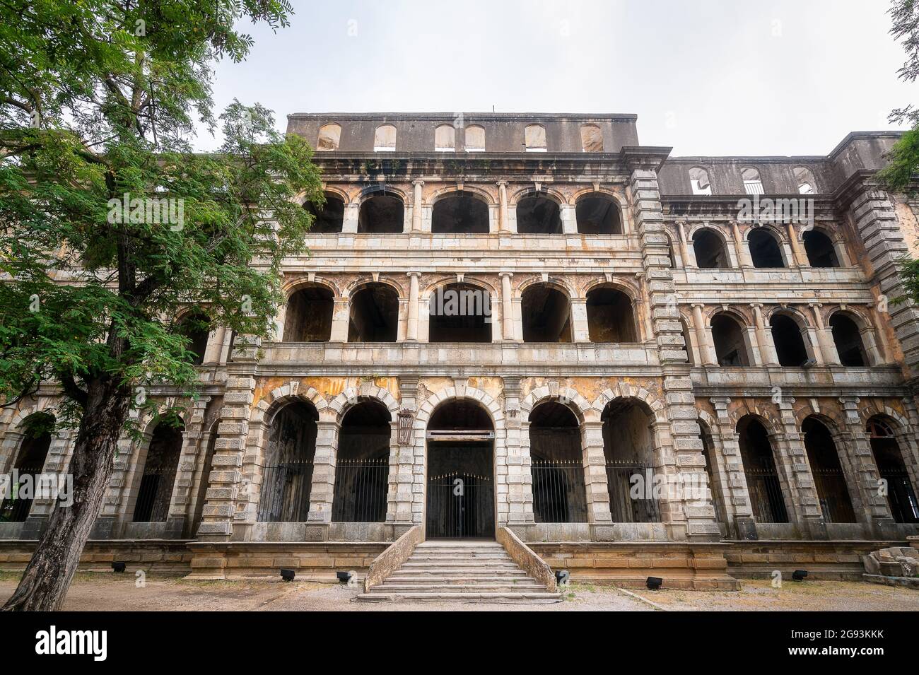 Sawfar Grand Hotel Abandoned in Sofar, Lebanon Stock Photo - Alamy
