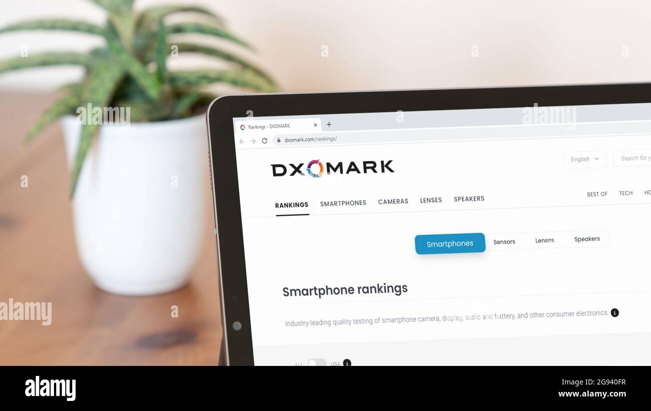 Istanbul, Turkey - July 2021: Illustrative Editorial of DXOMARK optics ...