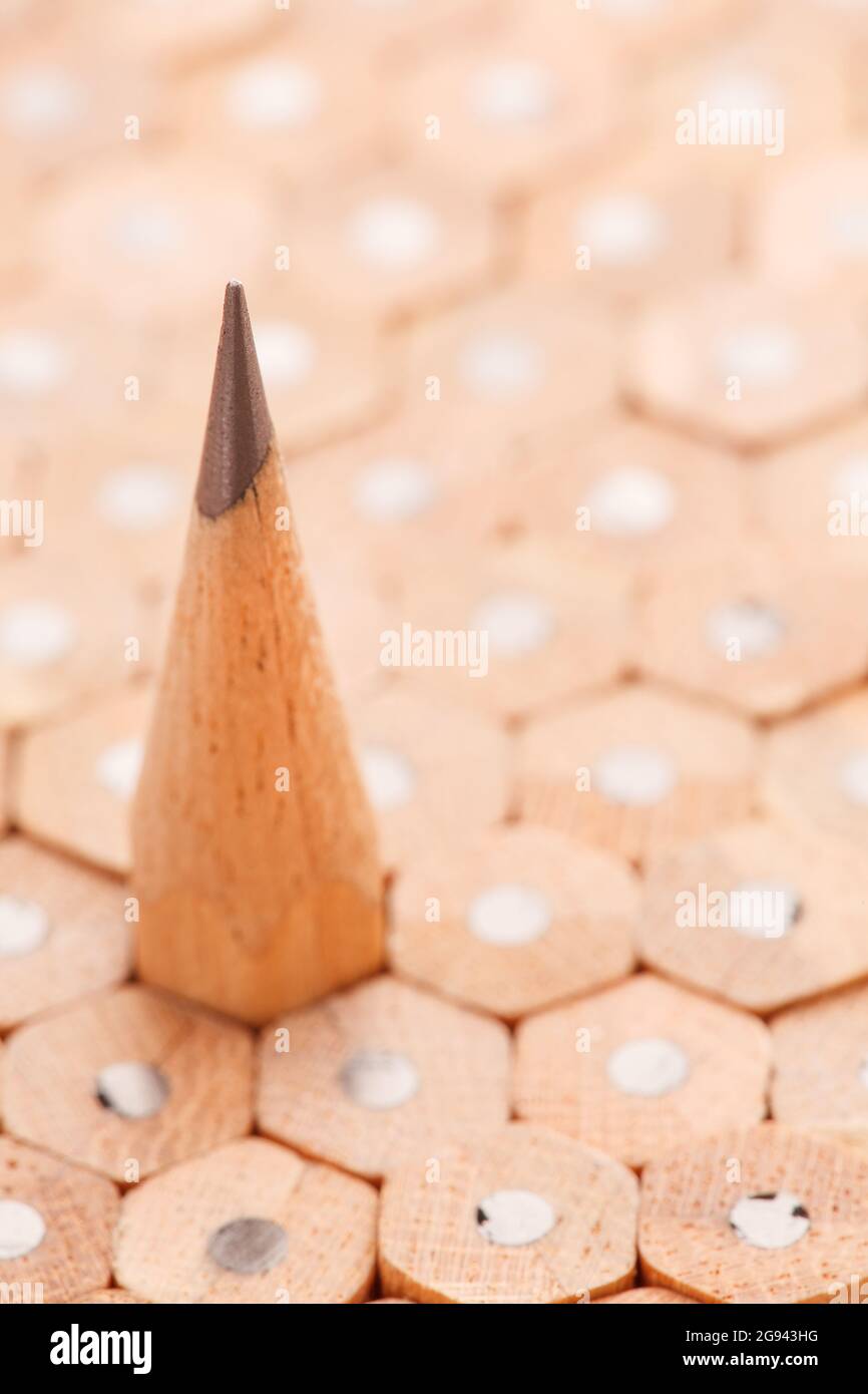 Group of sharpen and unsharp pencils Stock Photo - Alamy