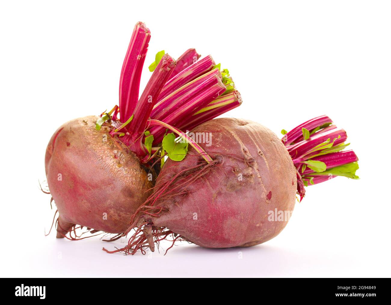 Young red beets isolated on white Stock Photo - Alamy